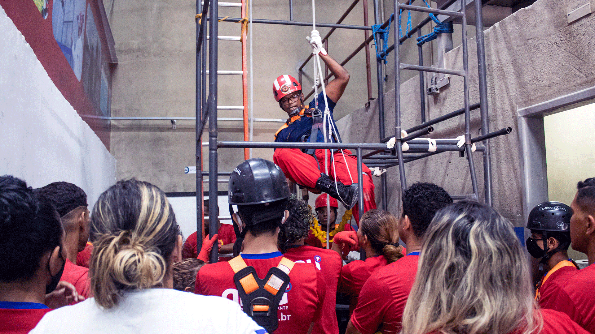 Grau Profissionalizante | Blog - Bombeiros Civis: O Papel Fundamental ...